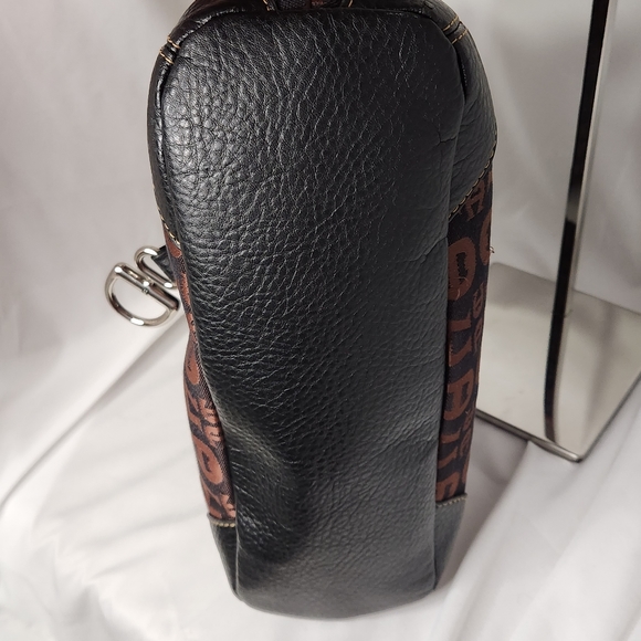 Etienne Aigner | Bags | Euc Etienne Aigner Signature Monogram Shoulder ...